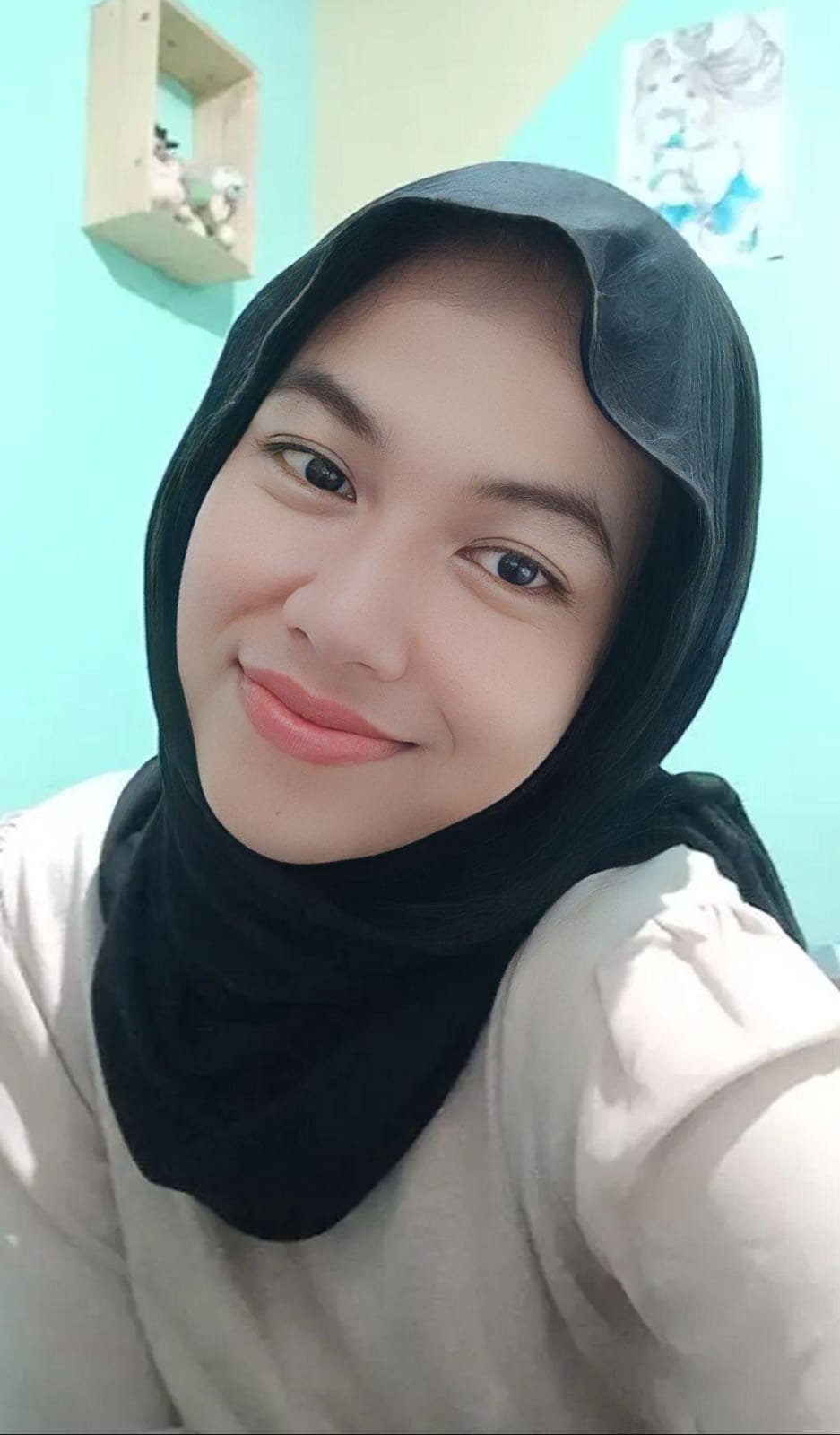 Hana Geofani - Full Stack Data Analyst and Software Engineering.